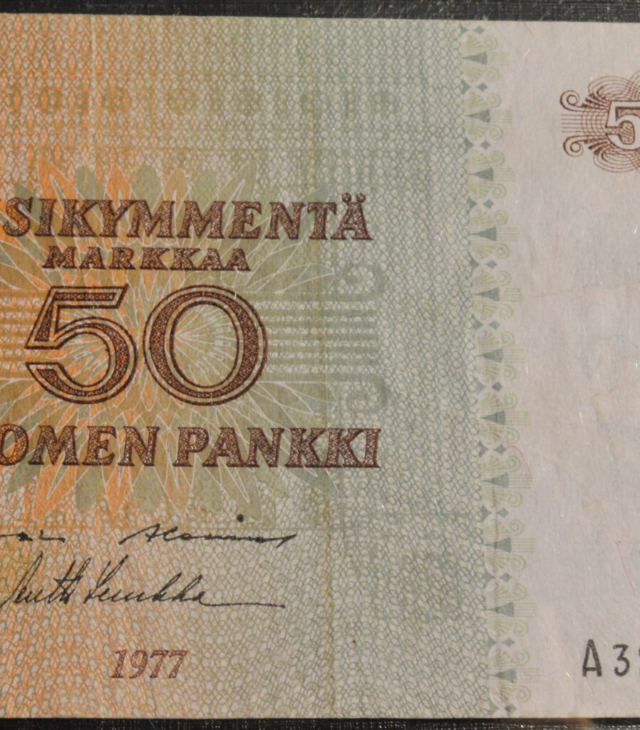 Finland 1977 50 markkaa Colour Error – Finncoin.com